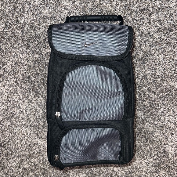 Nike | Bags | Nike Grey Black Insulated Lunch Box Bag With Swoosh Logo ...